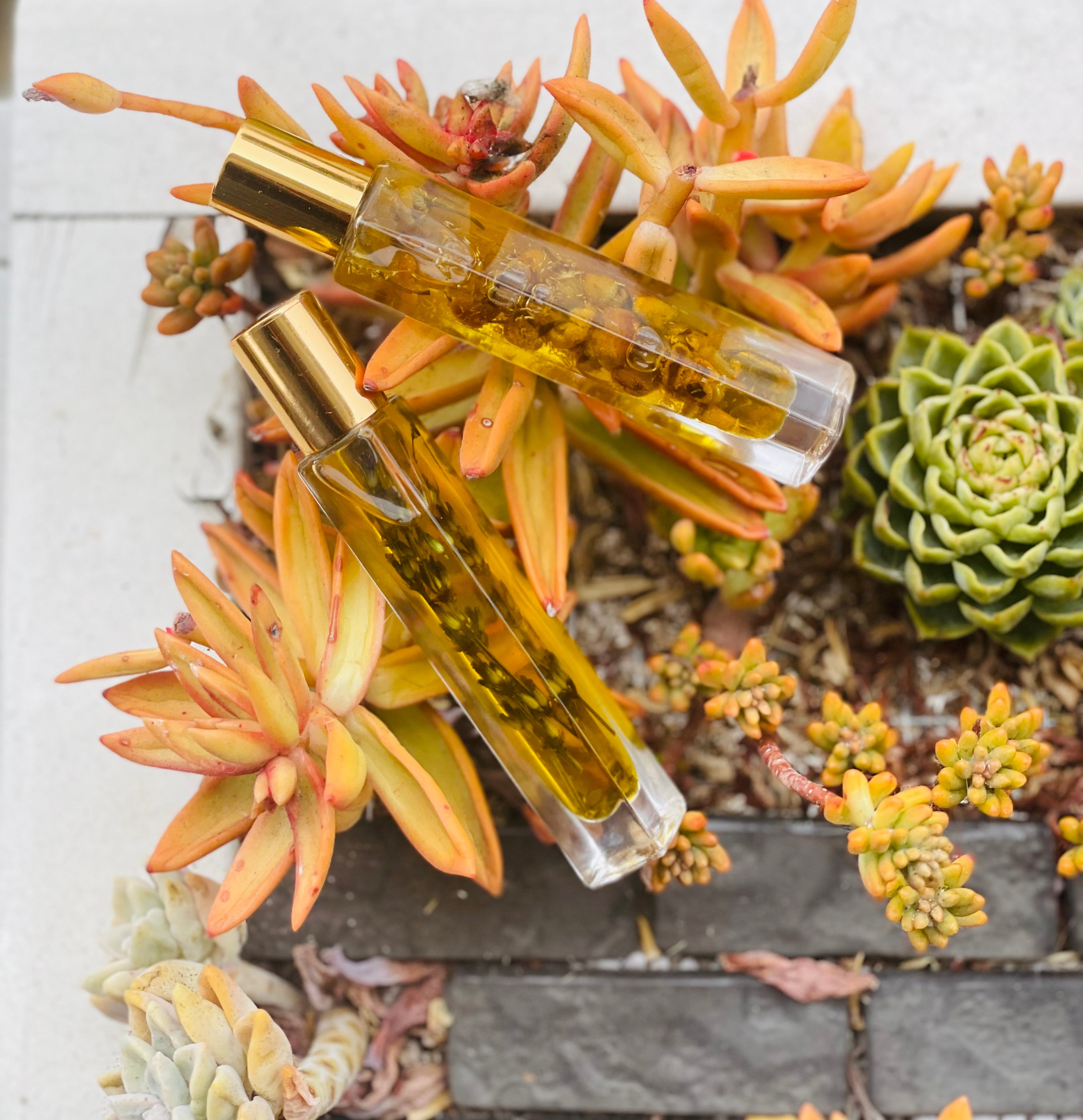 Nourishing Lip oil – Radiant Sol Botanicals